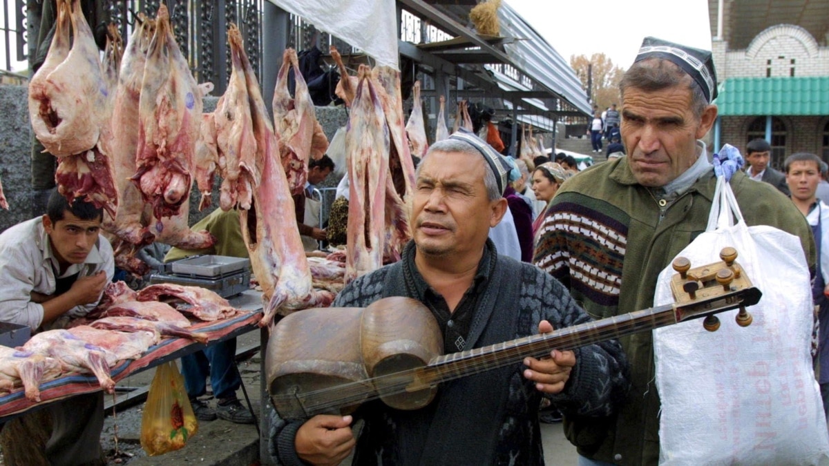 Play Uzbek Music, But Only With Uzbek Instruments