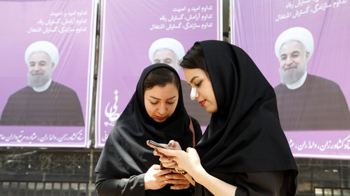 Iran's Rohani Warns Of Authoritarianism If Rivals Win Presidential Election