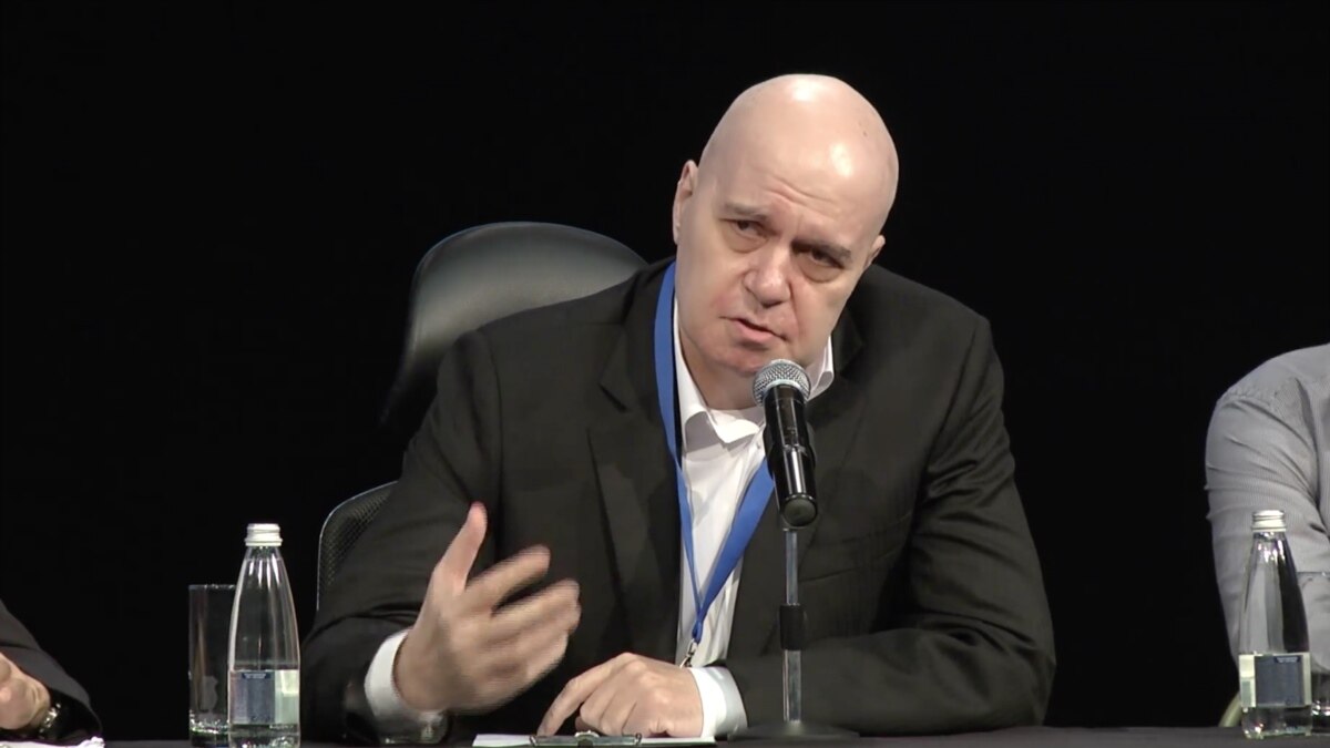 Слави Трифонов оглави новата партия Има такъв народ