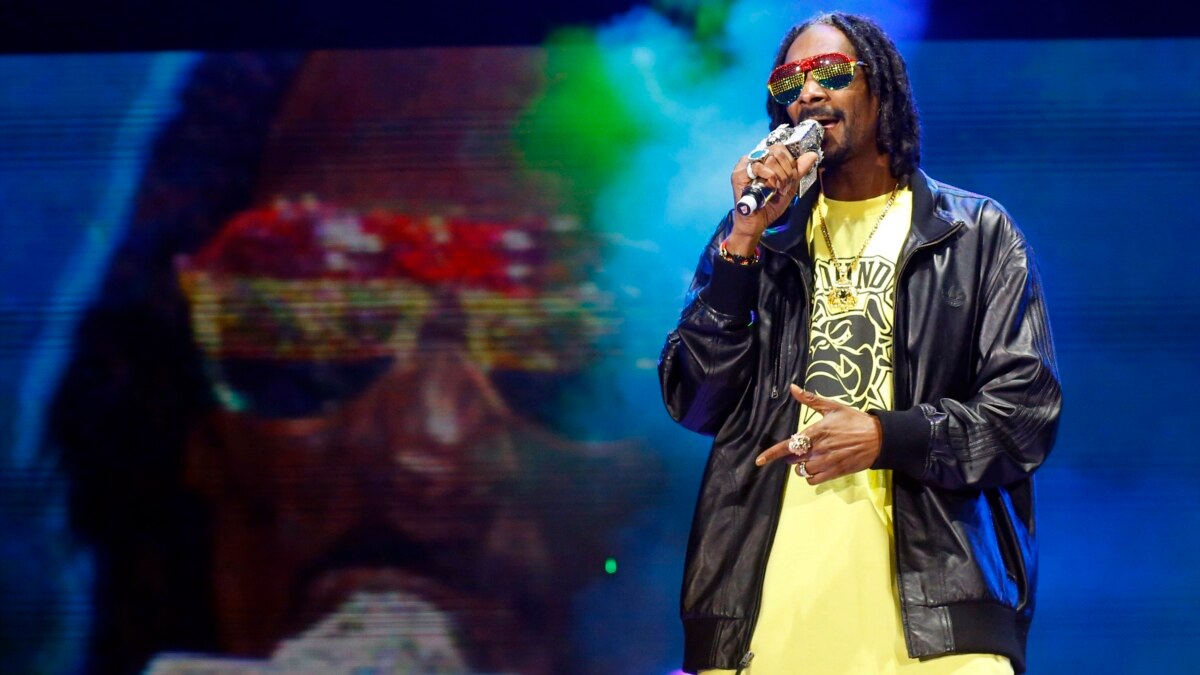 U.S. Rapper Snoop Dogg 'Loves Belarus'