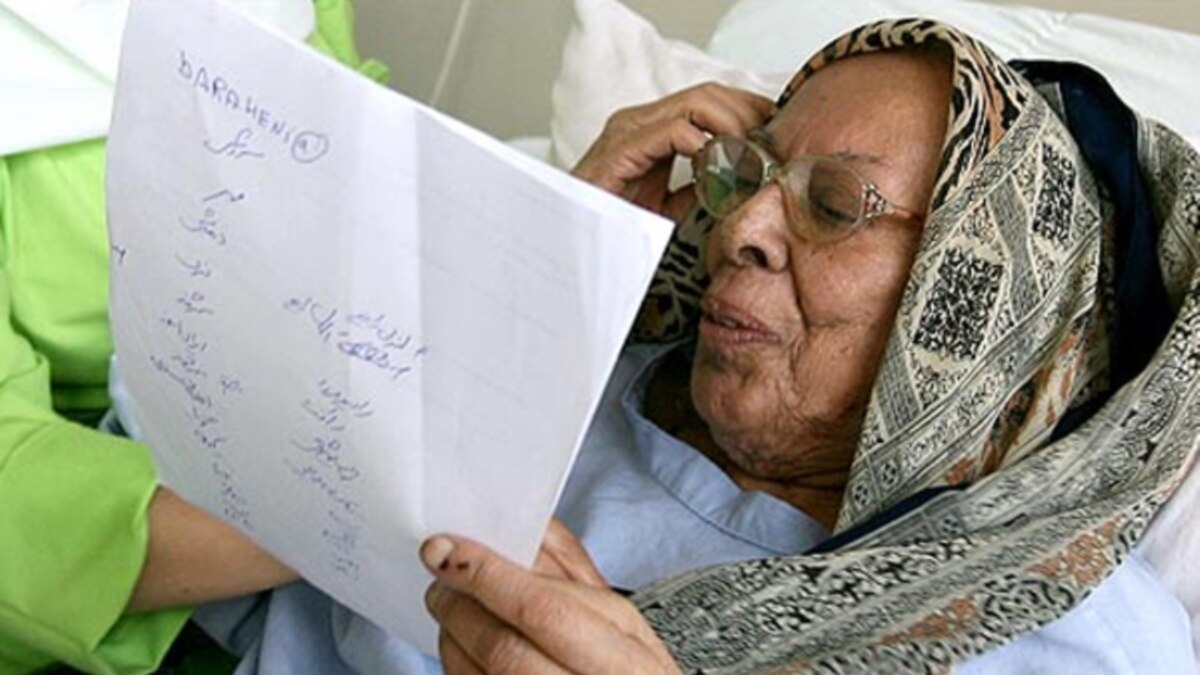 Pioneering Iranian Writer Simin Daneshvar Dies