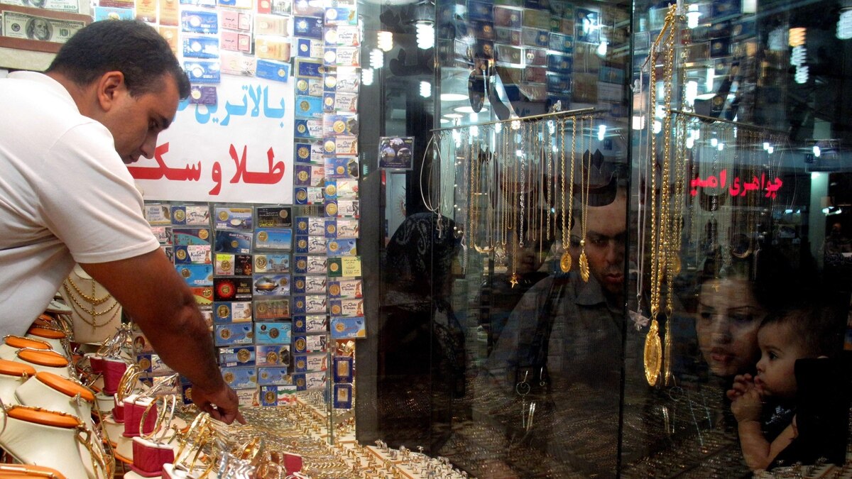 Iranian Gold Traders' Strike Spreads