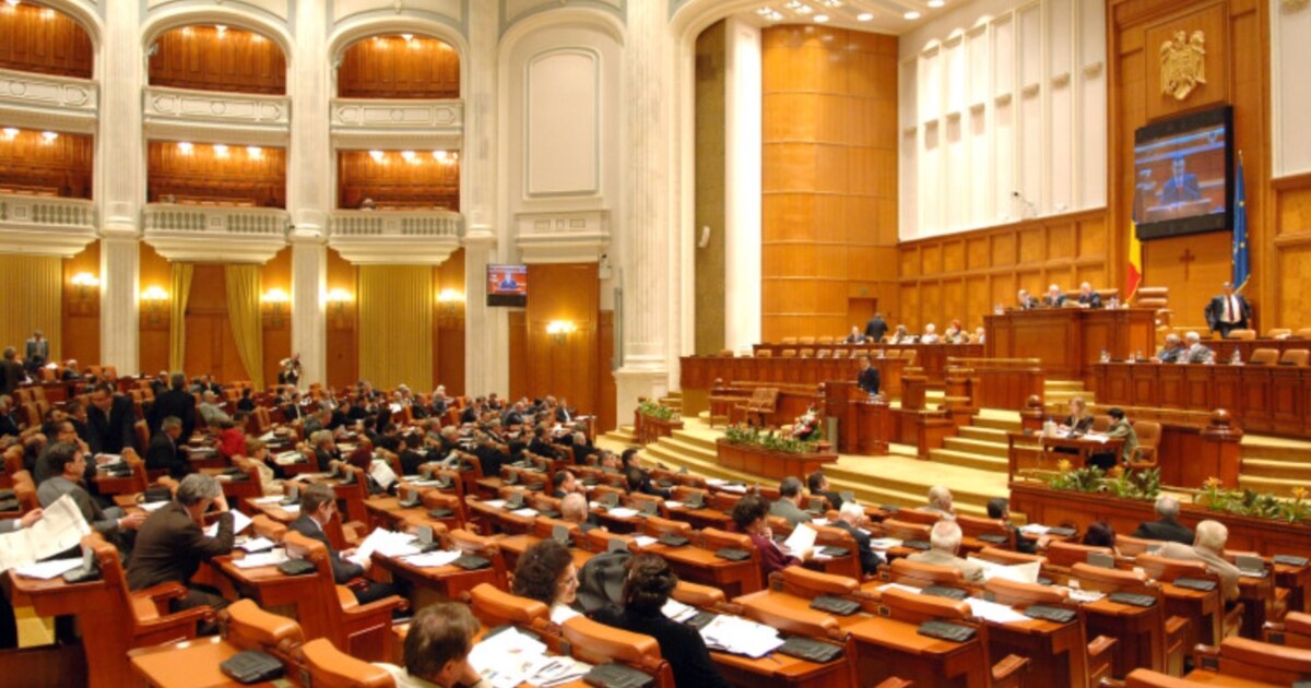 161 de parlamentari AUR, POT și SOS au depus la Parlament o cerere de ...