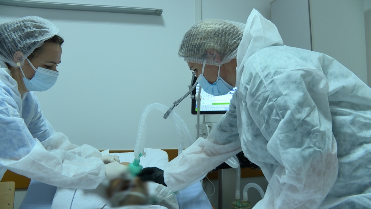 SHSKUK: Mbi 80 pacientë me COVID-19 duke u trajtuar në spitale