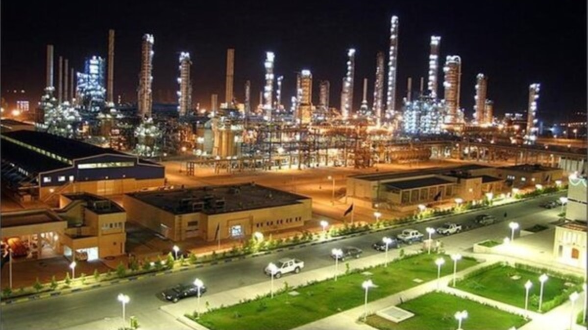 Iranian Oil Minister Reports Increase In Oil Exports, But Audit Court ...
