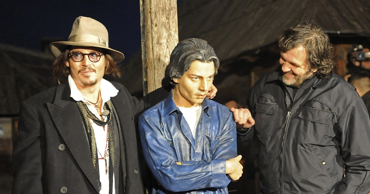 Johnny Depp Gets Statue In Serbia