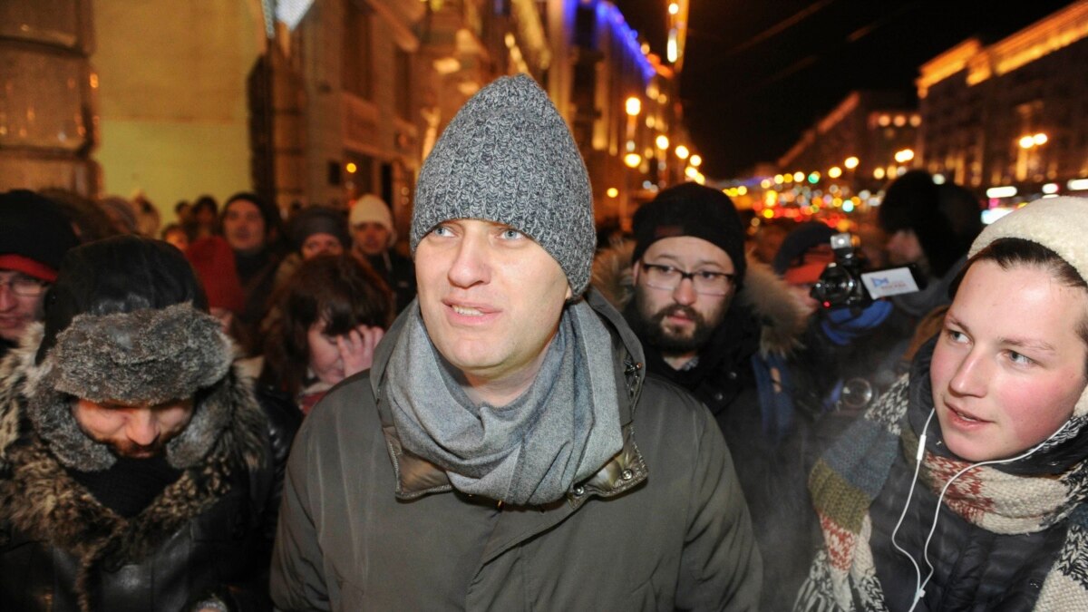 Russian Riot Police Disperse Moscow Navalny Rally, Arrest Protesters