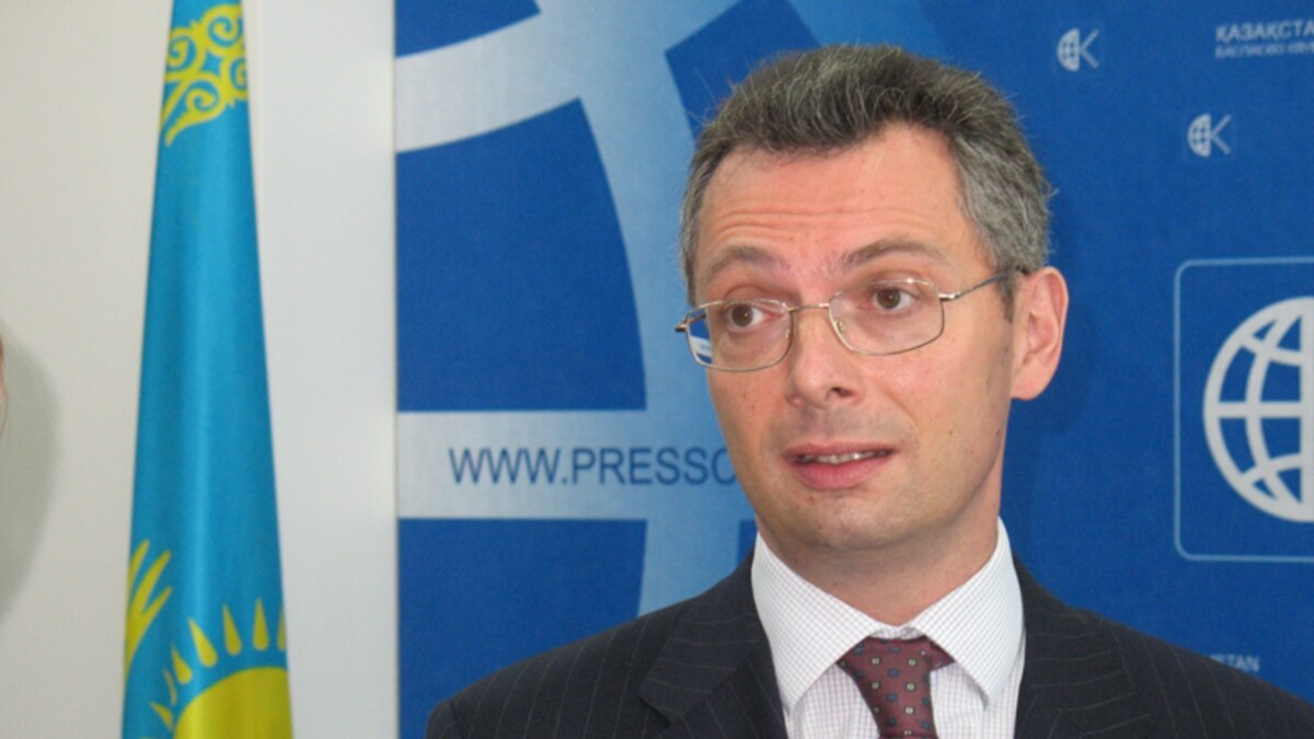 АТФ банк готовится уволить сотни своих сотрудников