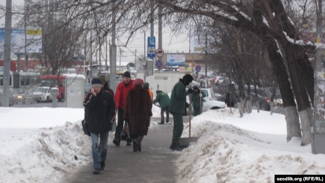 Refworld | More than 100 migrant workers detained in Moscow