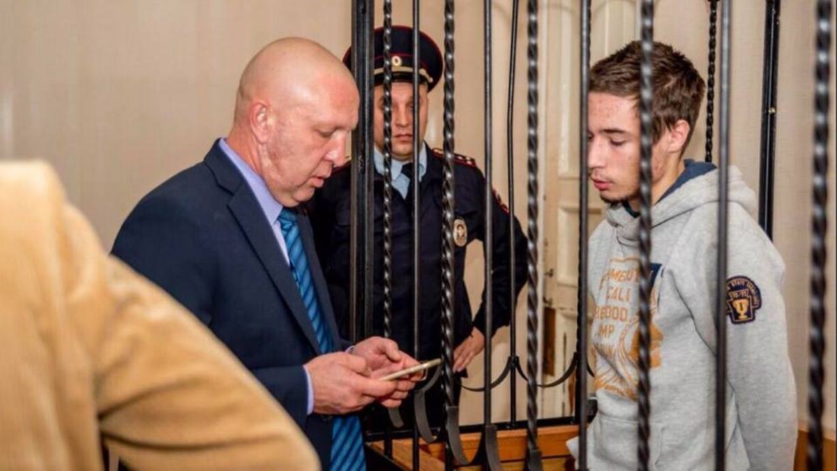 Russian Court Adjourns Ukrainian Man's Terrorism Trial Shortly After ...