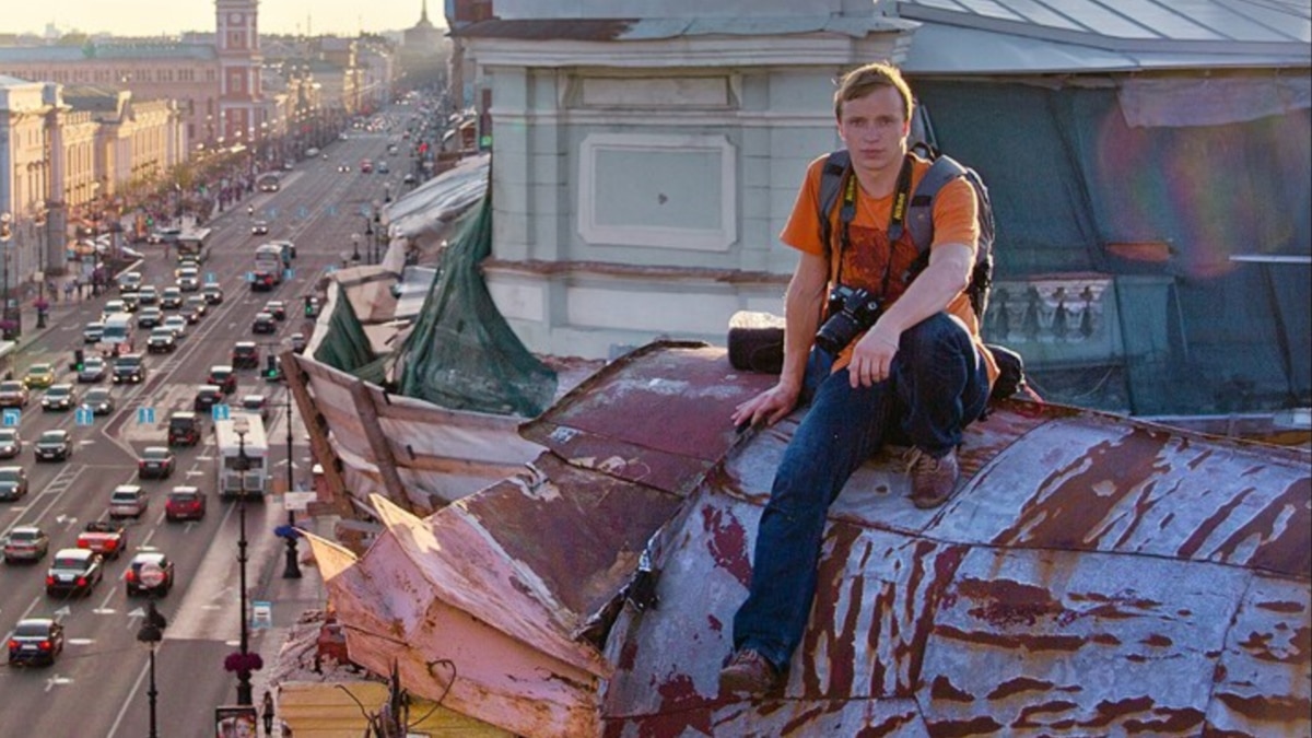 Russian Vlogger Detained On Charges Of Violating State Secrecy