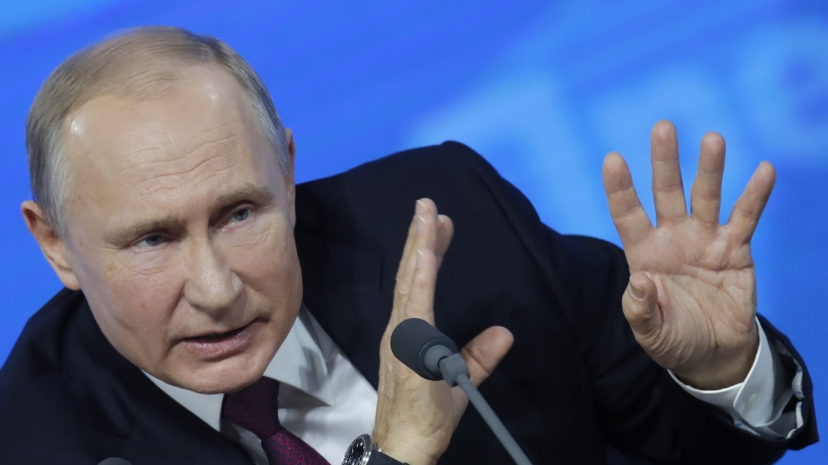 Putin 'Worries' About U.S., British Democracy