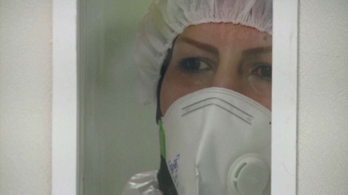 A Day In The Life Of An Iranian Nurse On The COVID-19 Front Line