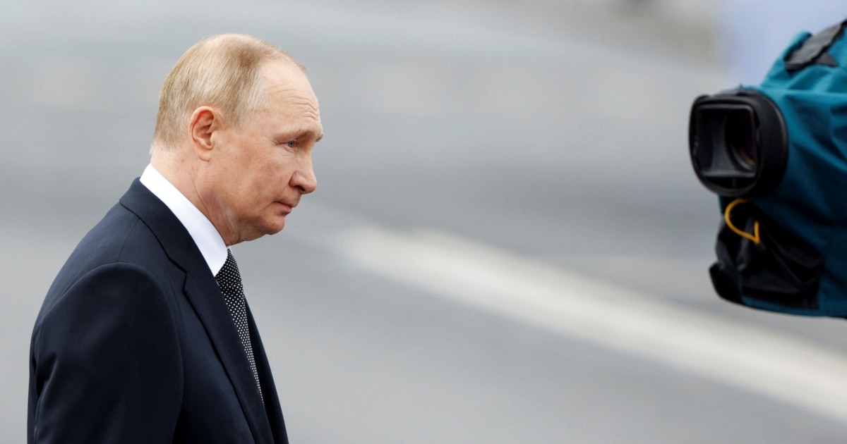 In Rare Rebuke, Municipal Lawmakers In Several Districts Demand Putin's ...