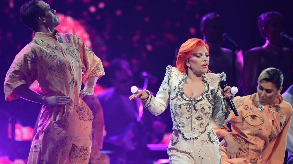 «One world». Lady Gaga, Пол Макартні, Білі Айліш дадуць онлайн-канцэрт ...