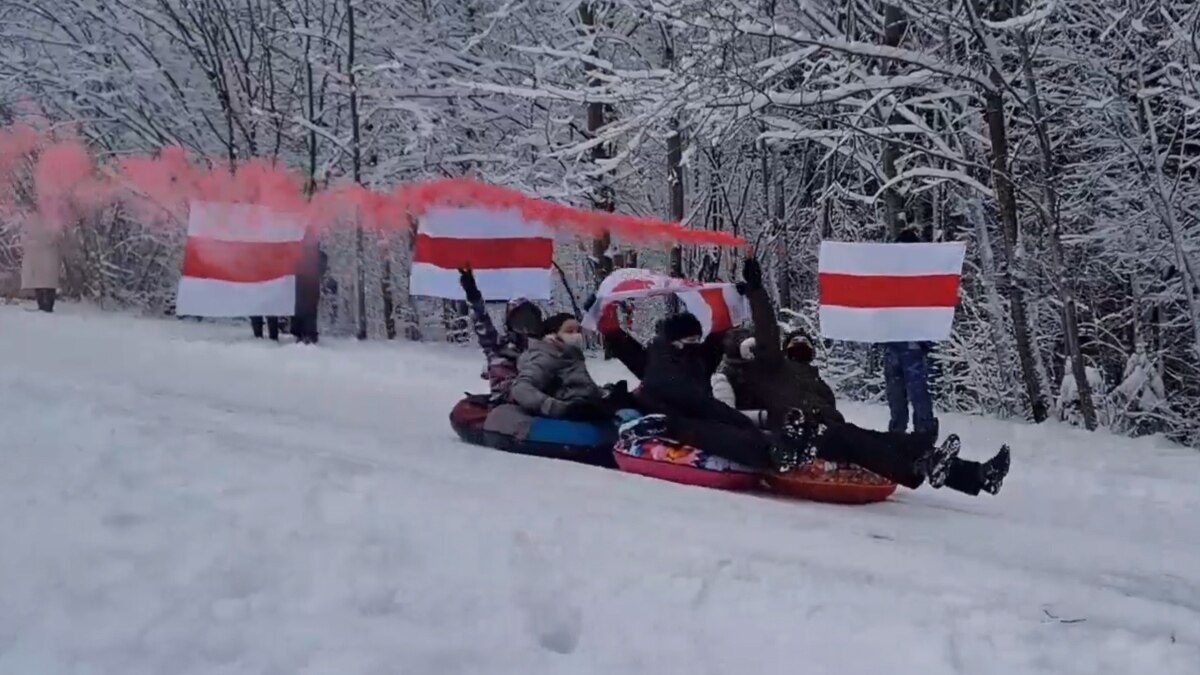 Mini-Protests Continue Across Belarus