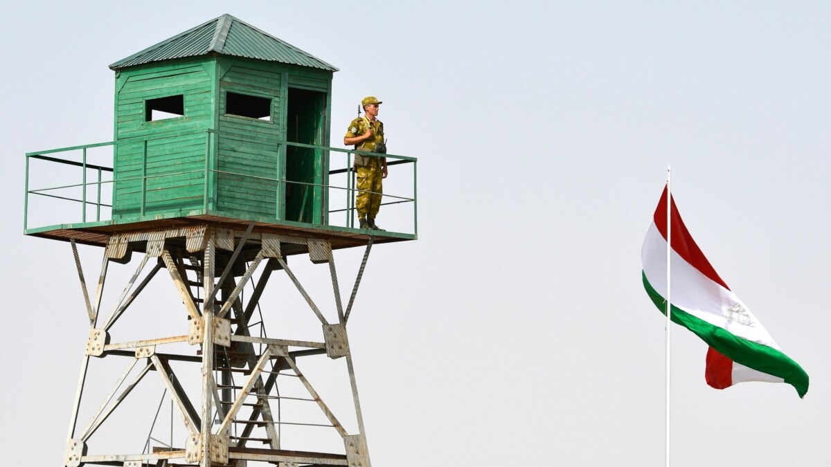 Tajik Locals On Afghan Border Trained To Defend Against ‘Taliban Attack’