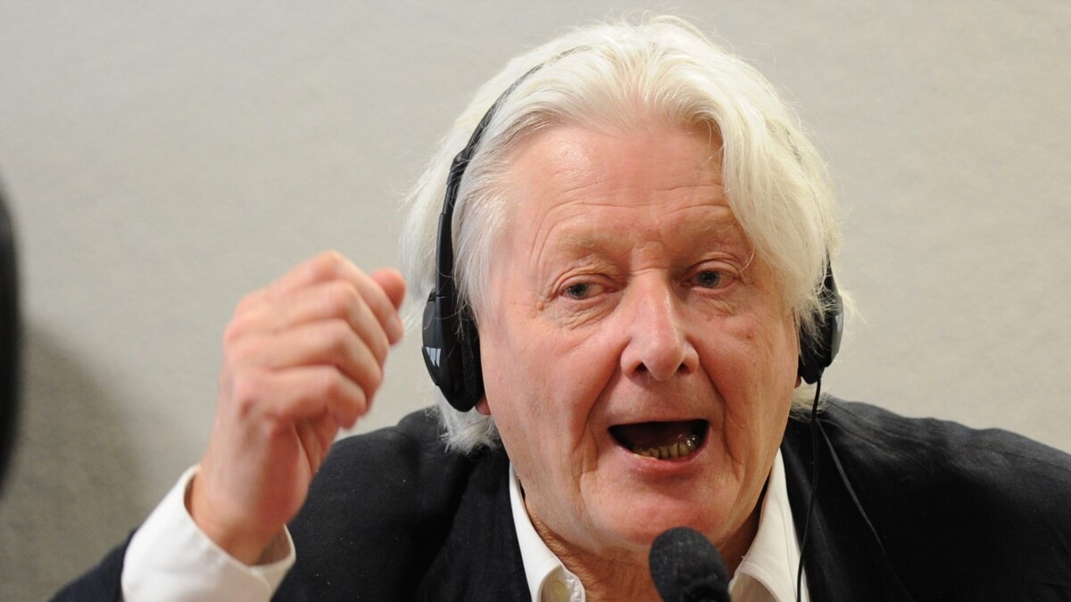 Interview: Investigative Reporter Compares FIFA To 'Organized Crime Family'