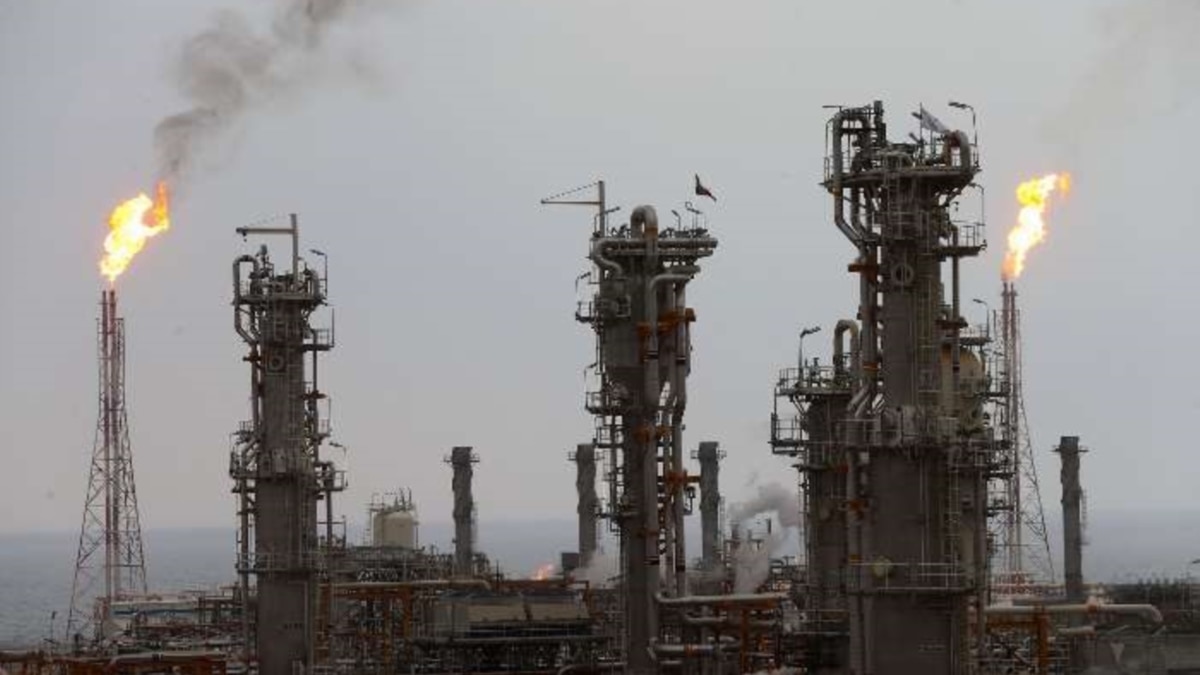 Iran Says Large Gas Field Discovered In The South