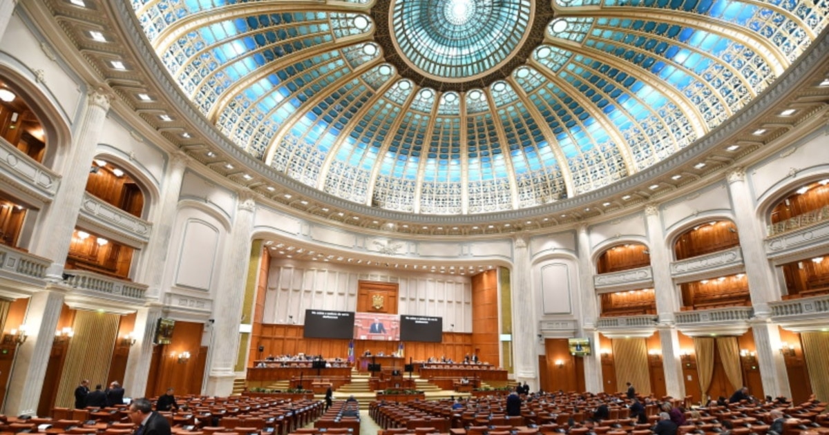 „Să se revizuiască, primesc! Dar să nu se schimbe nimica”. Reducerea ...