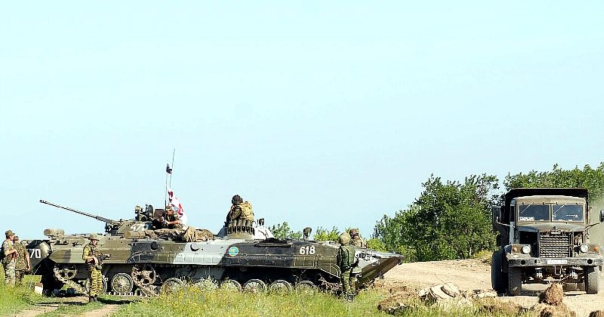 Ethnic Georgians Confront Russians In South Ossetia