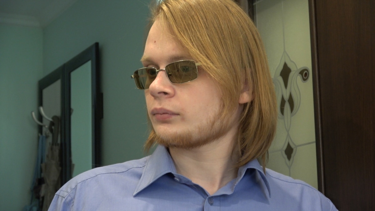 Russian Math Teacher Freed From House Arrest, Still Faces Terror Charge