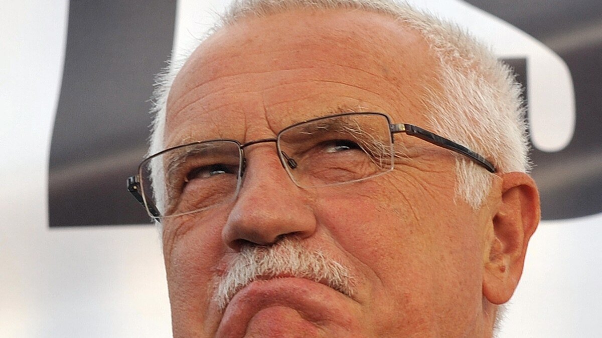 Czech President Suggests He Won't Block Lisbon Treaty