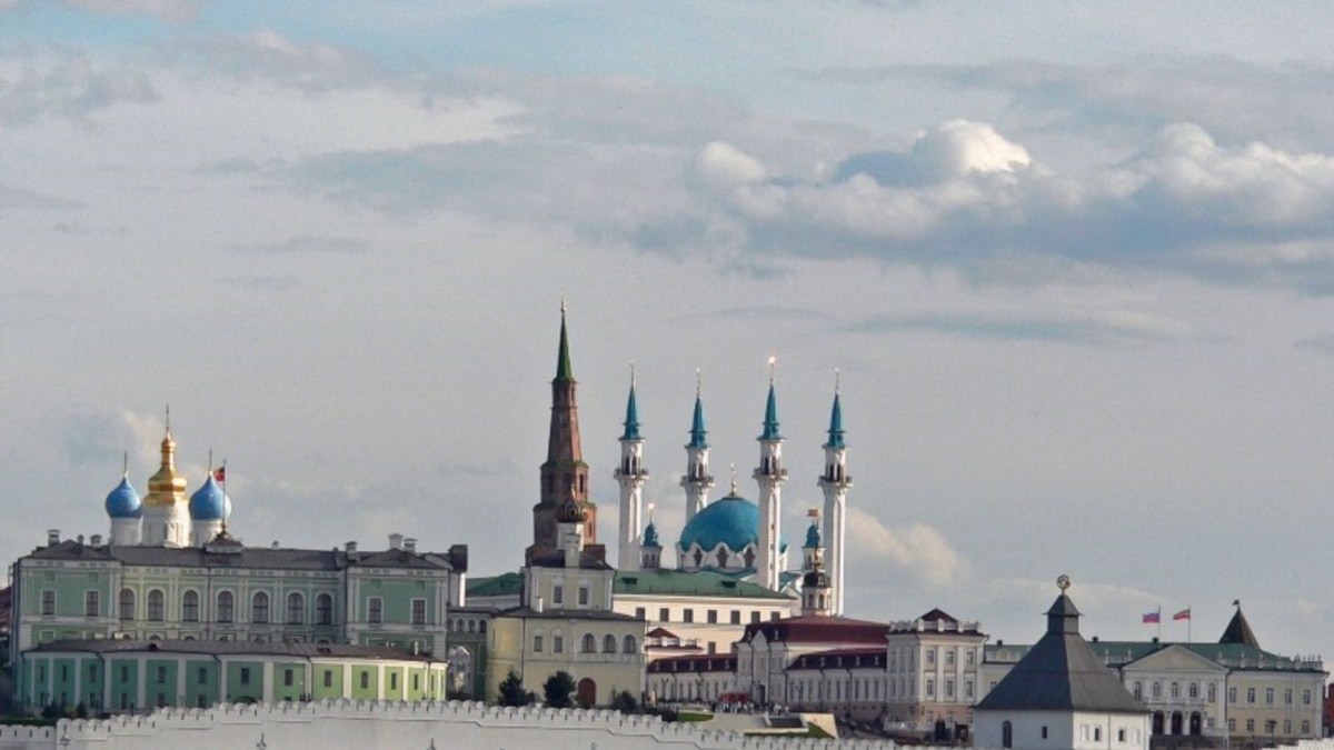Tatar Bakery Agrees To Pay To Use Kazan Kremlin Image