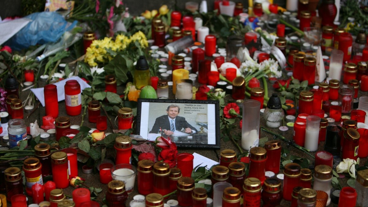 Czech Republic Bids Farewell To Vaclav Havel