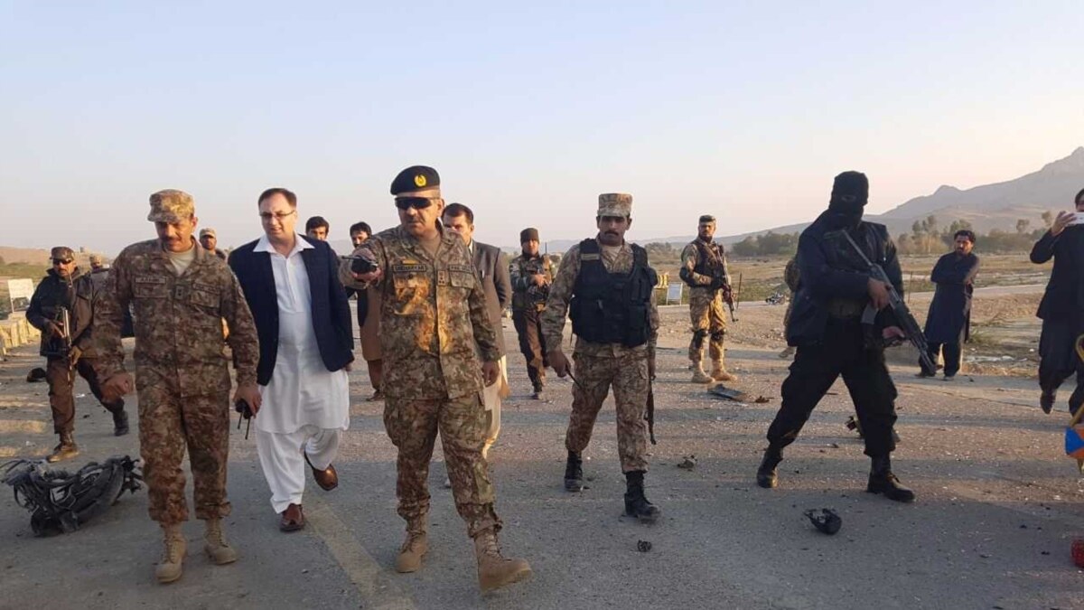 Roadside Bomb Kills Six In Northwestern Pakistan