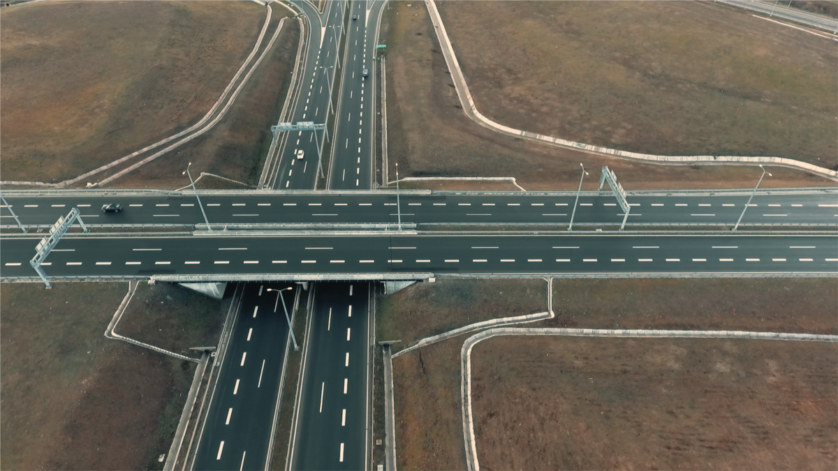 Ndërtimi i “Autostradës së Paqes”, këtë vit