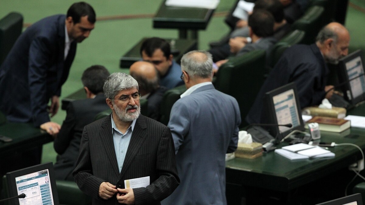 Outspoken MP Comes To The Defense Of Rouhani