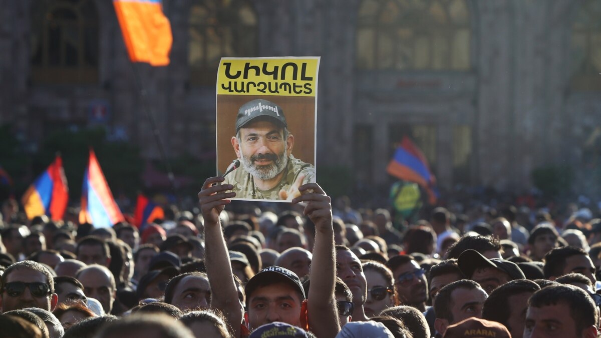 Pashinian Tells Russia, U.S., EU, Georgia He's Working To Settle Crisis