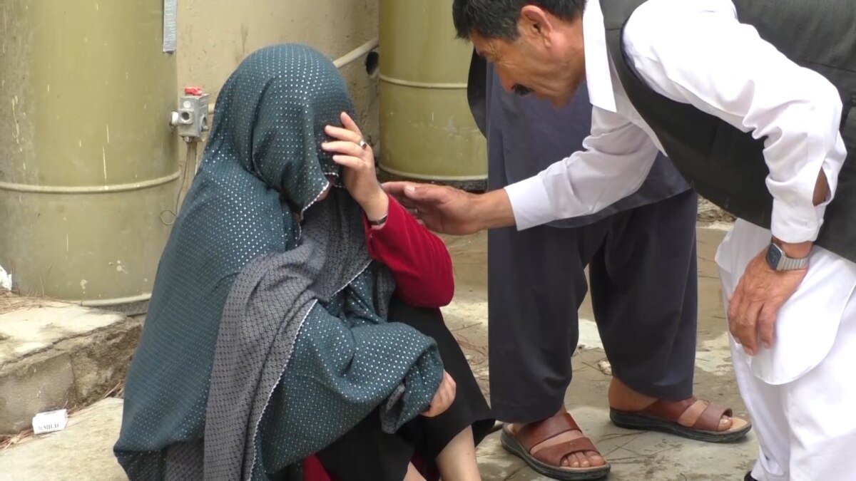 At Least 20 Killed In Pakistan Market Bombing