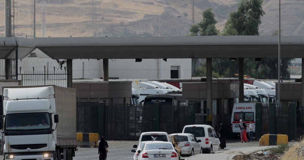 Iraqi Army Takes Over Turkey Border Crossing From Kurds, Turkish PM Says