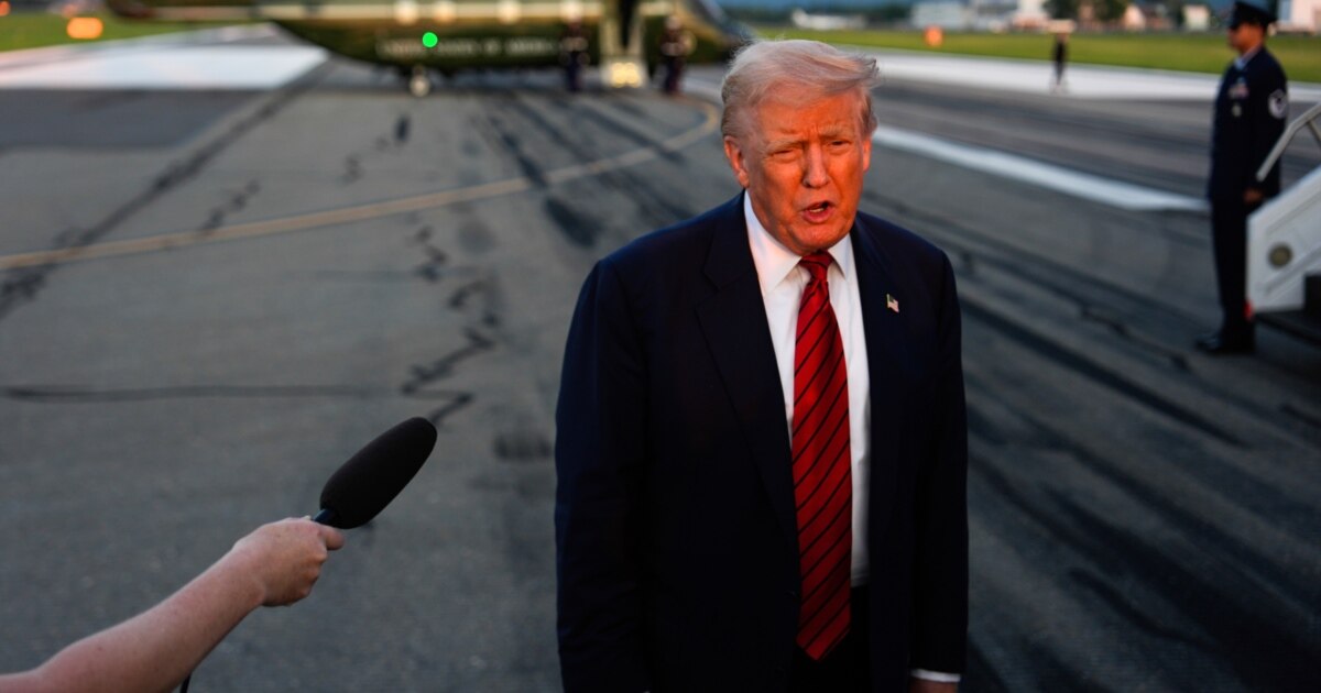 Tramp: Neftin daha 10 dollar ucuzlaşması Rusiyanı müharibəni bitirməyə ...