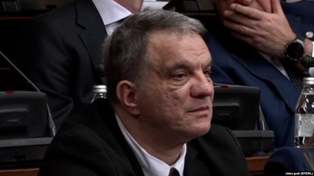 Ministar prosvete Srbije krivičnom prijavom na optužbe o seksualnom ...