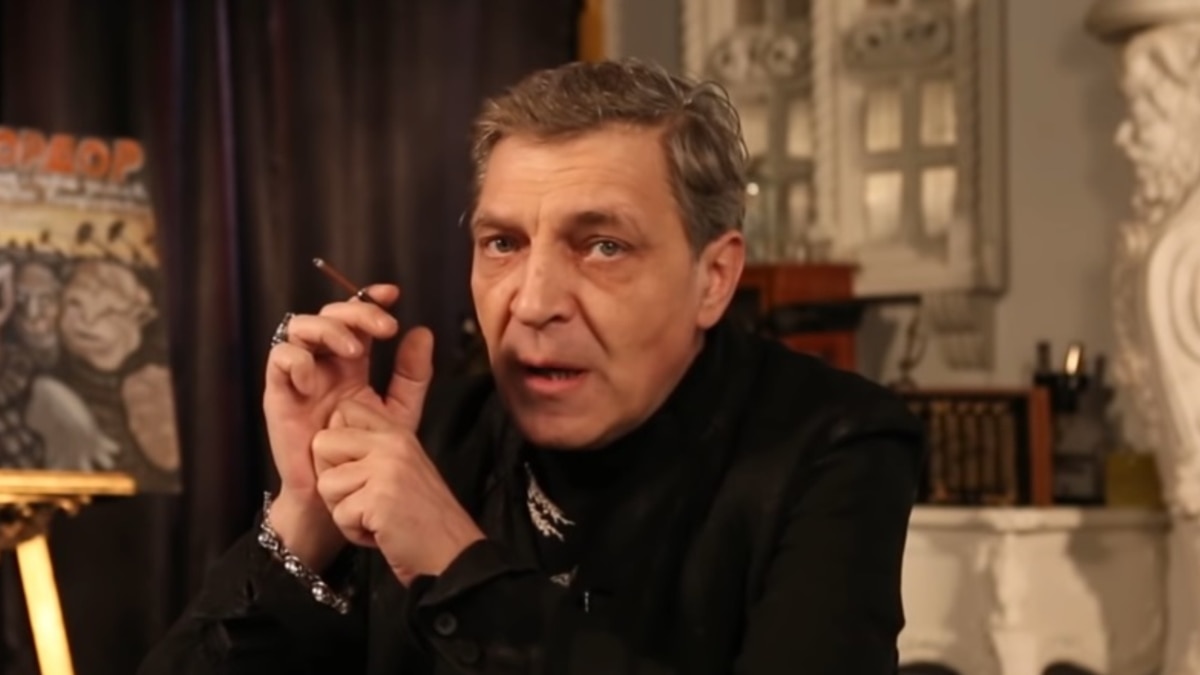 Ukraine Grants Citizenship To Popular Russian TV Journalist, Outspoken ...