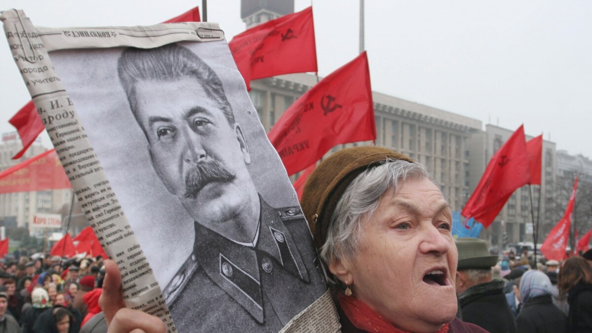 Ukrainian Communists Determined To Erect Stalin Monument