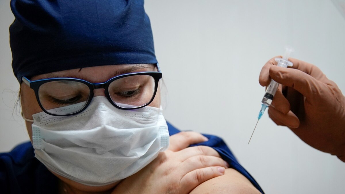 Russian President Orders 'Large-Scale' Coronavirus Vaccinations ...