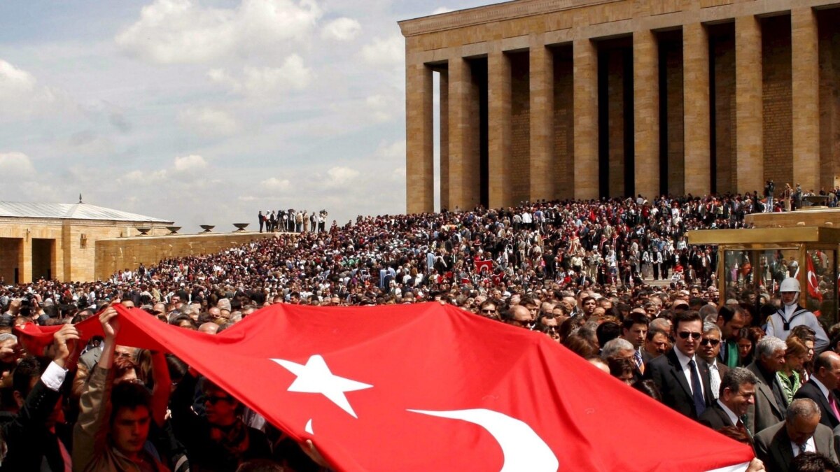 Turkish PM Calls For Stronger Secular System