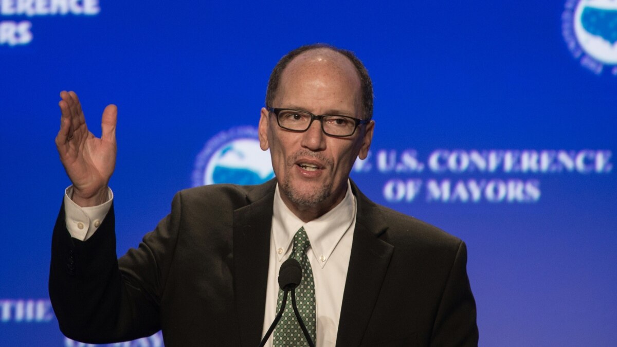 США лідер демократів закликав до перерахунку голосів в Айові