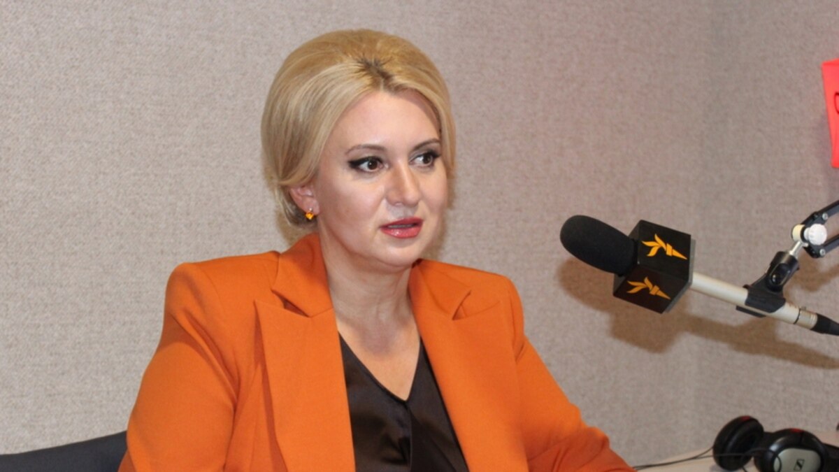 Încă 30 de zile de arest pentru Violeta Ivanov | Vlad Batrîncea: Pe 9 ...