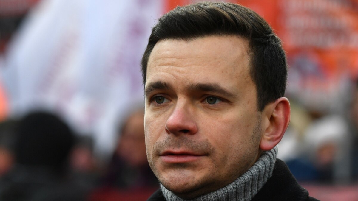 Russian Opposition Politician Says Authorities Put Pressure On His ...