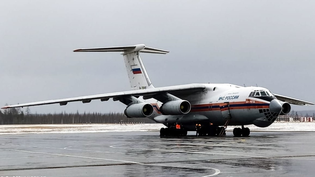 МЧС перебросило к Чаяндинскому месторождению в Якутии мобильный госпиталь