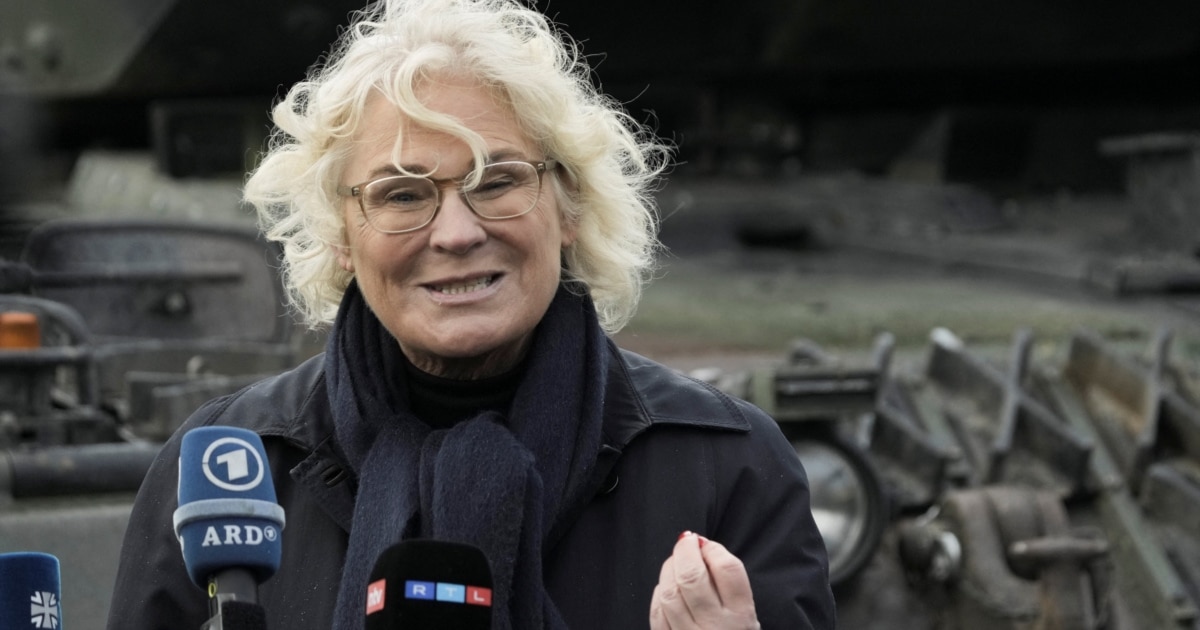 Германската министърка на отбраната подава оставка след критики към политиката ѝ спрямо Украйна