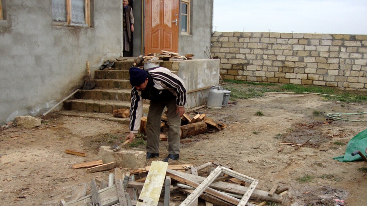 Qaçqına kim qaz verməlidir?