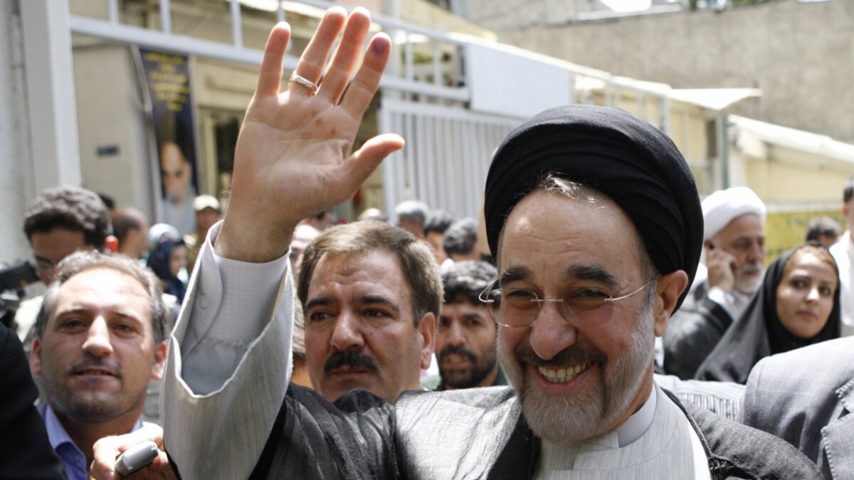 Decision Time For Iran's Great Reformist Hope