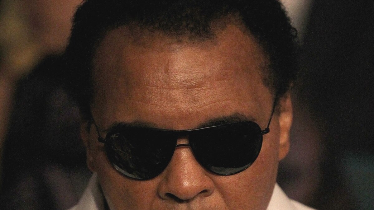 Iran 'Yet To Respond' To Muhammad Ali Plea For Jailed Americans