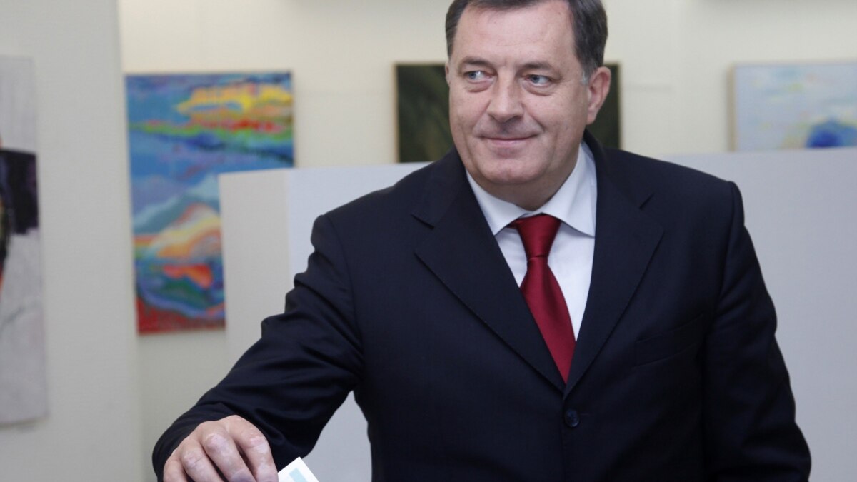 Bosnia's Dodik Still Loud And Defiant -- But Maybe Nervous, Too
